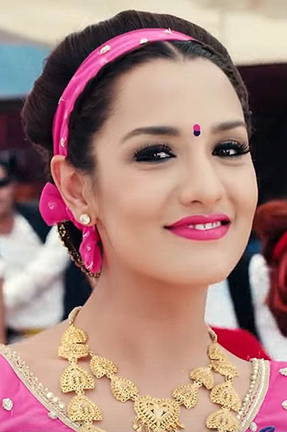 'Chhakka Panja' movie review: A laughing stock - OnlineKhabar English News