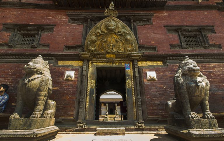 The city that stands still: A walk around ancient alleys of Patan ...