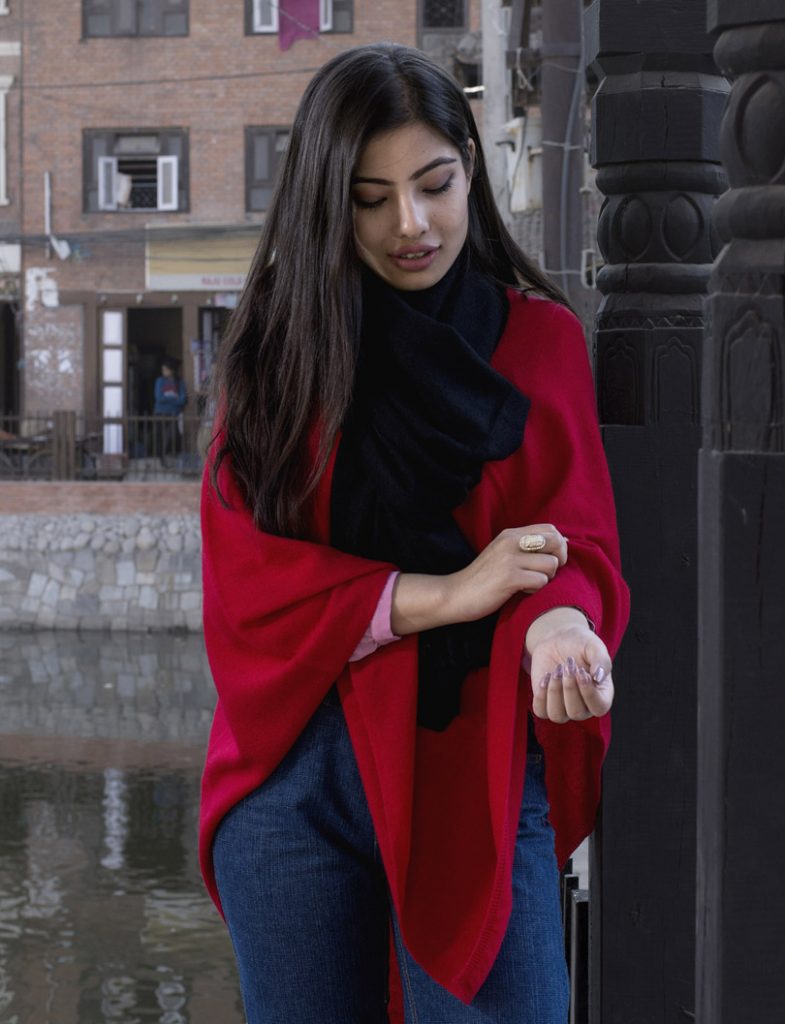 Accessorise your winter outfits with pashmina - OnlineKhabar English News