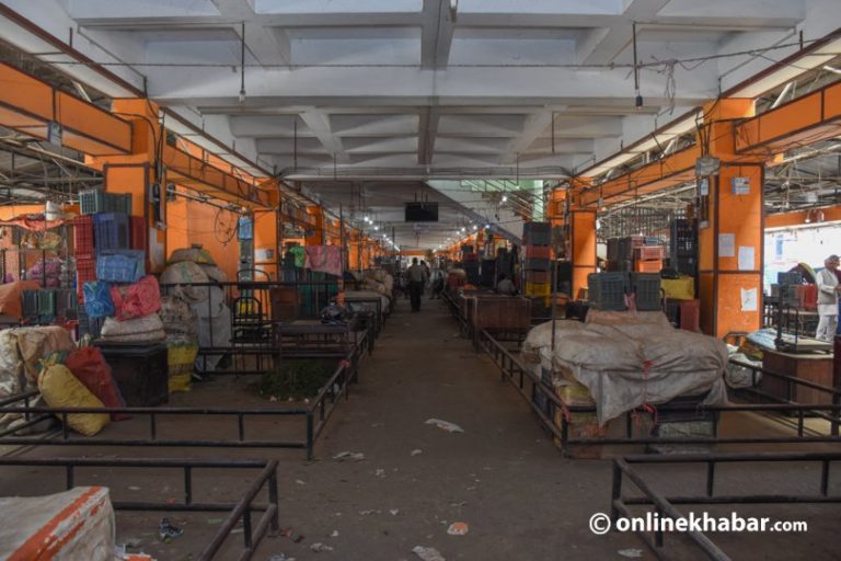 Vegetable vendors close Kalimati market - OnlineKhabar English News