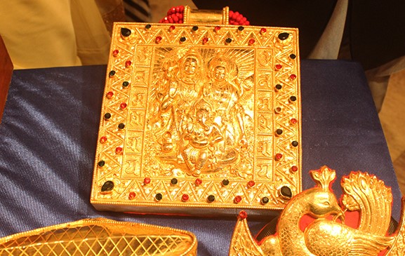 Nepal gold price hits another record as it's traded at Rs 111,000/tola ...