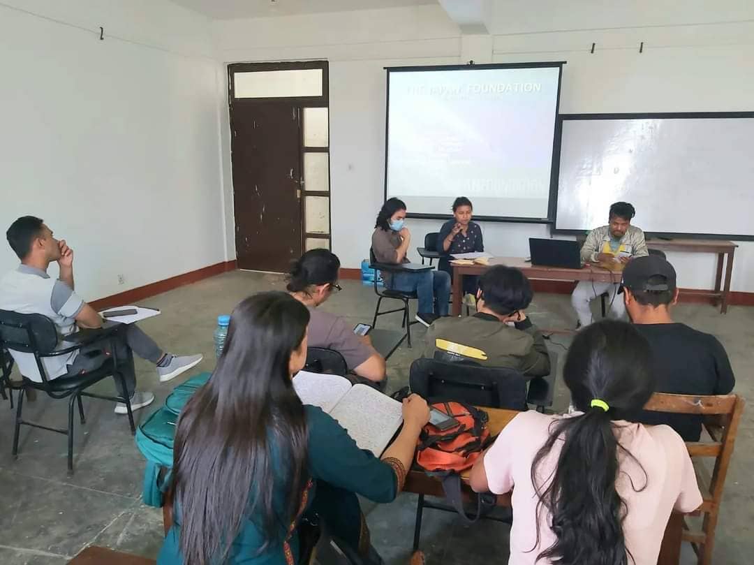 Mobile Library goes static--to move Nepali art ahead